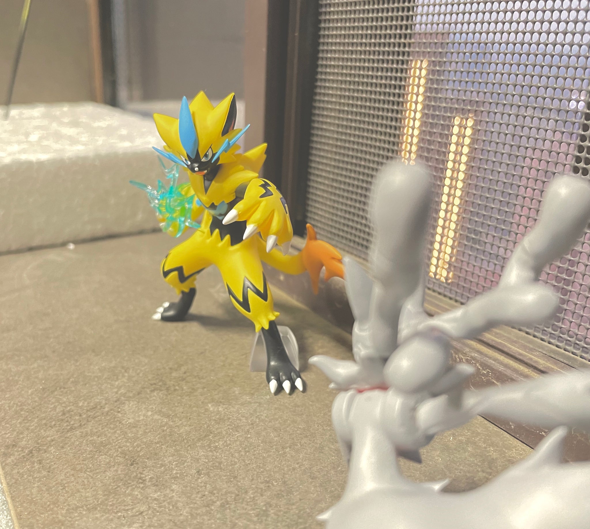 [EN STOCK] Figurine 1/20 Scale World [DXS Studio] - Zeraora – POKÉ GALERIE